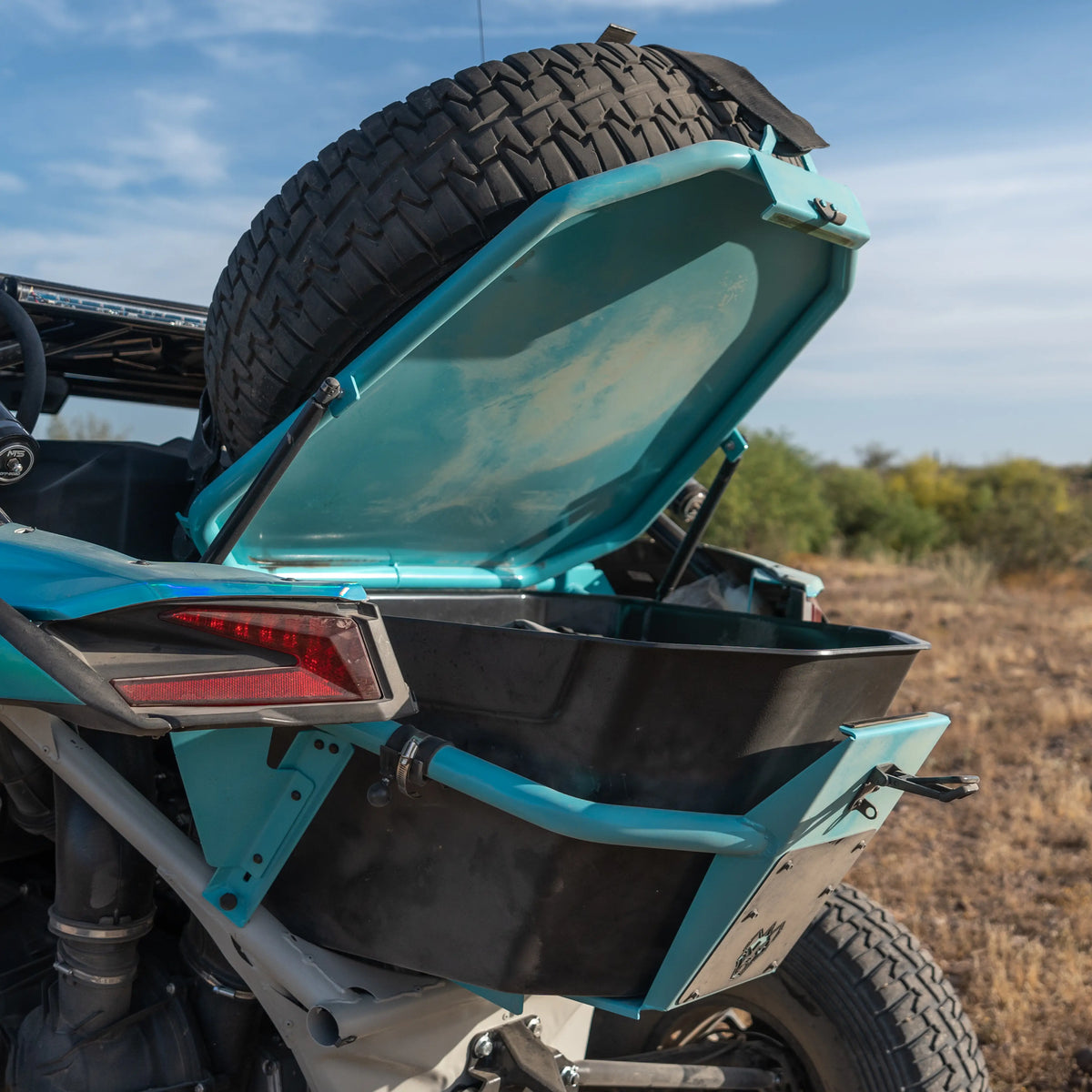 B2G Can Am X3 Rear Storage and Tire Rack – Chupacabra Offroad